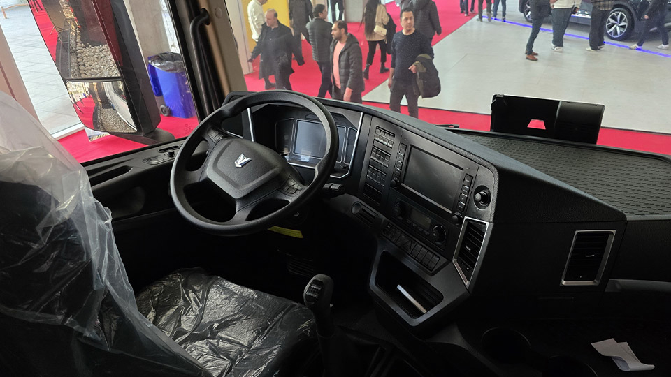 بررسی کامیون کمپرسی سی اند سی 480 آریا دیزل (C&C U480) | باما